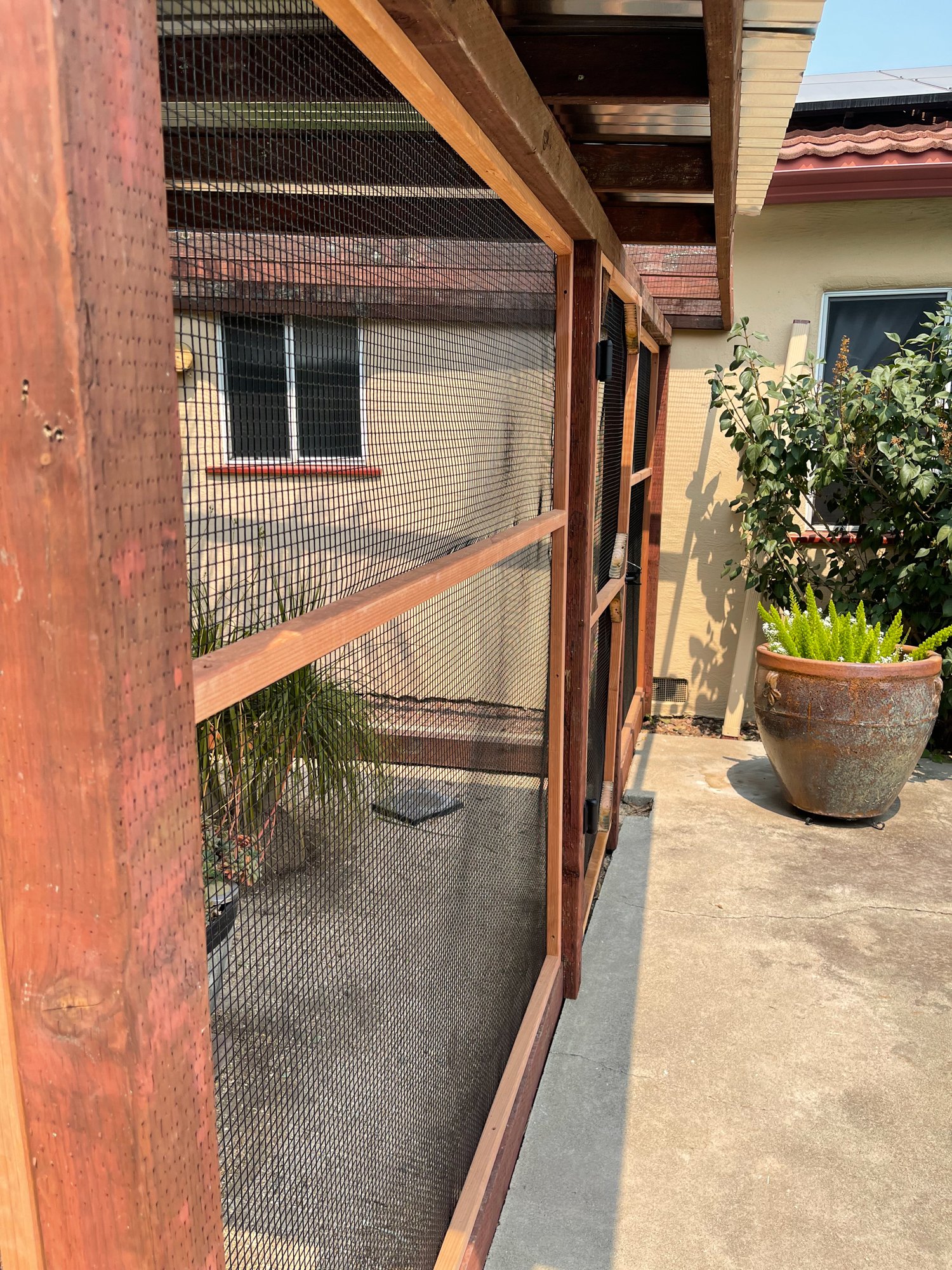 Catio Fencing: How to Pick the Right Fencing for your Catio - Cat Topia
